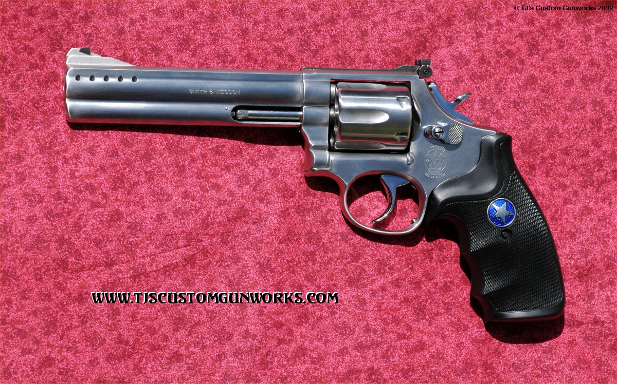 Custom Ported Smith & Wesson 686 .357 Magnum With Captain America Star ...